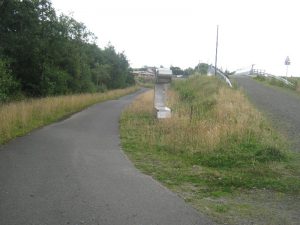sharp-right-turn-after-bridge-at-caldercruix | The Way of St. Andrews ...